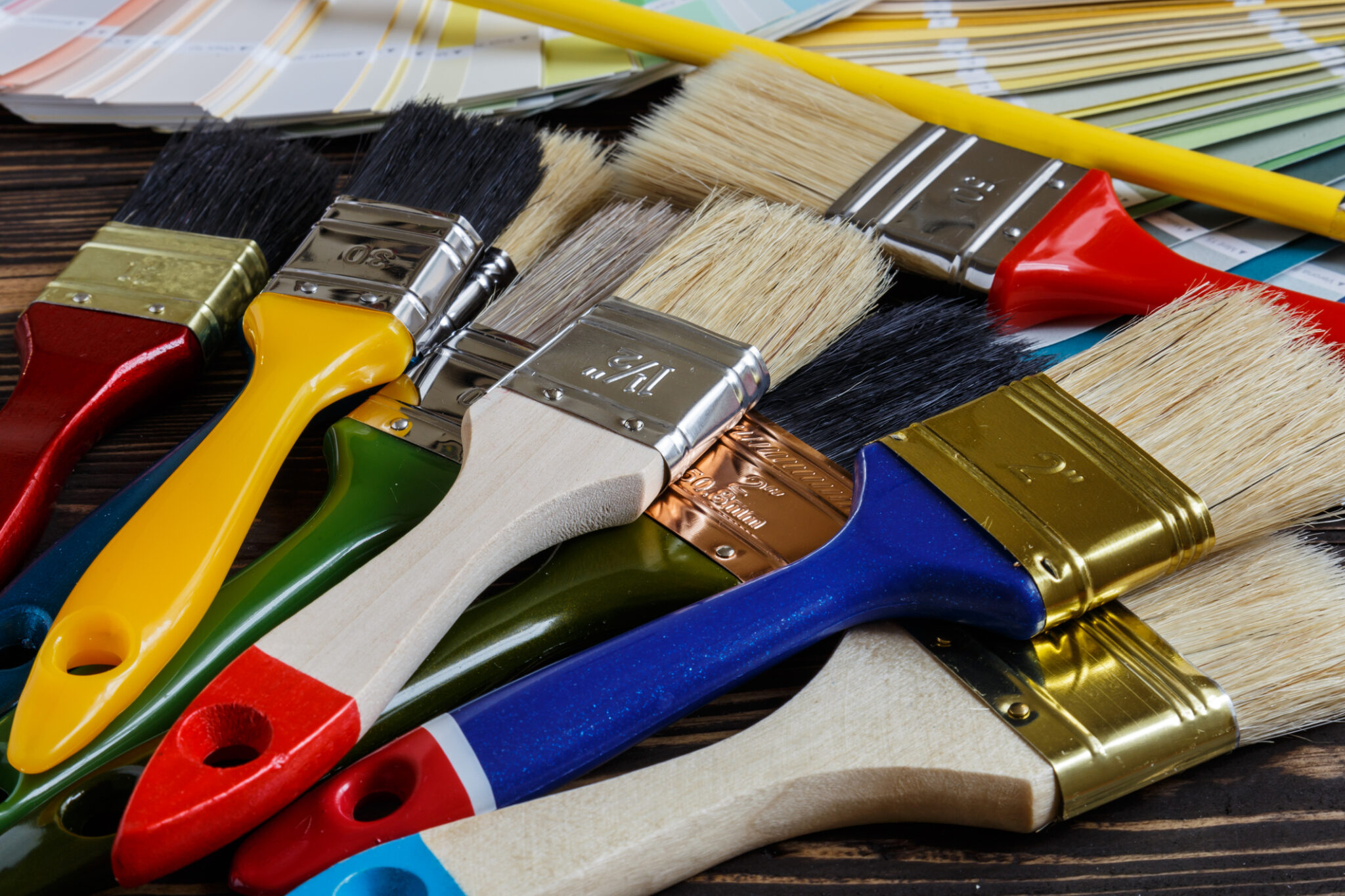 Types of Paint Brushes for Interior & Exterior DIY Projects